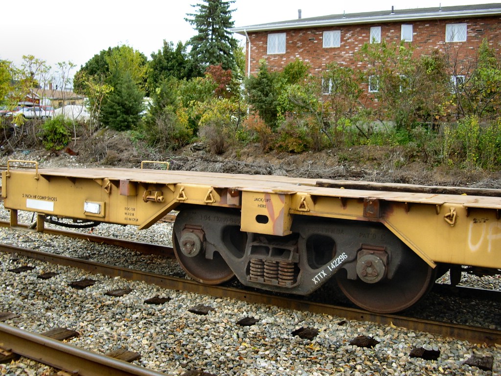 XTTX 142296 Flat Car "A" End